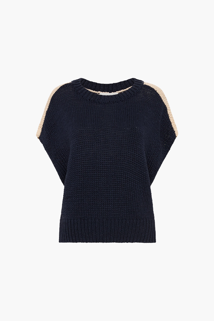 NEW ARRIVALS – True Store